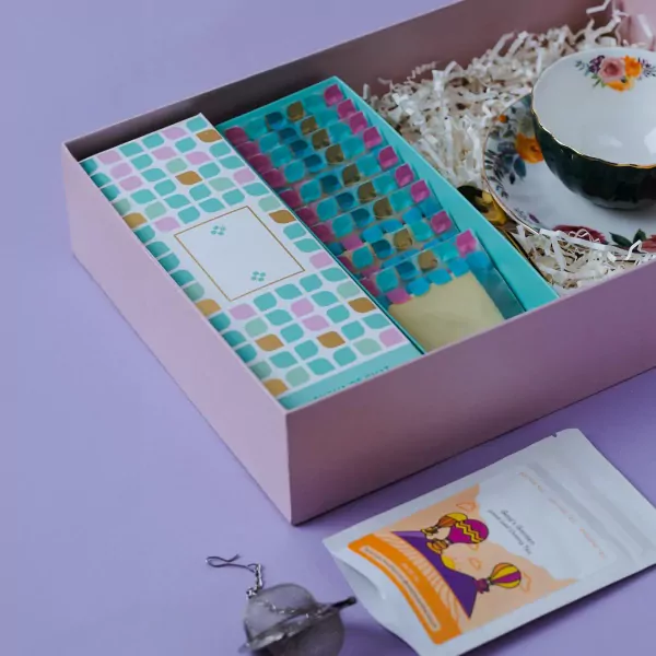Lengua de Chat Gift Set - Potico.ph | Gifts For Any Occasion