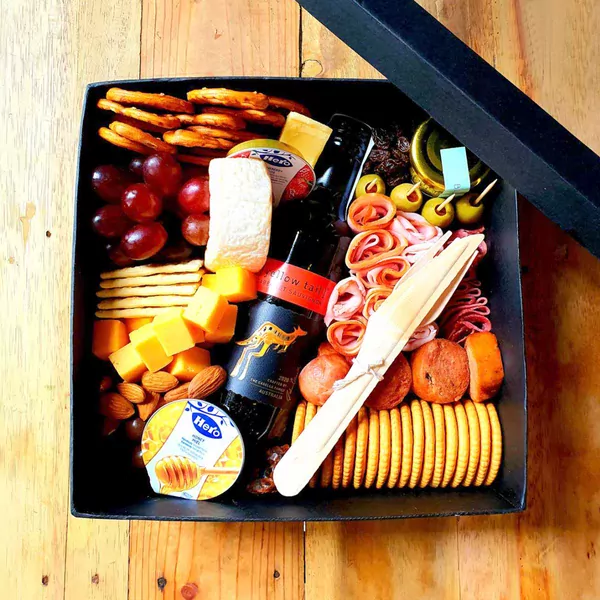 Small Graze Box with Wine - Potico.ph | Gifts For Any Occasion