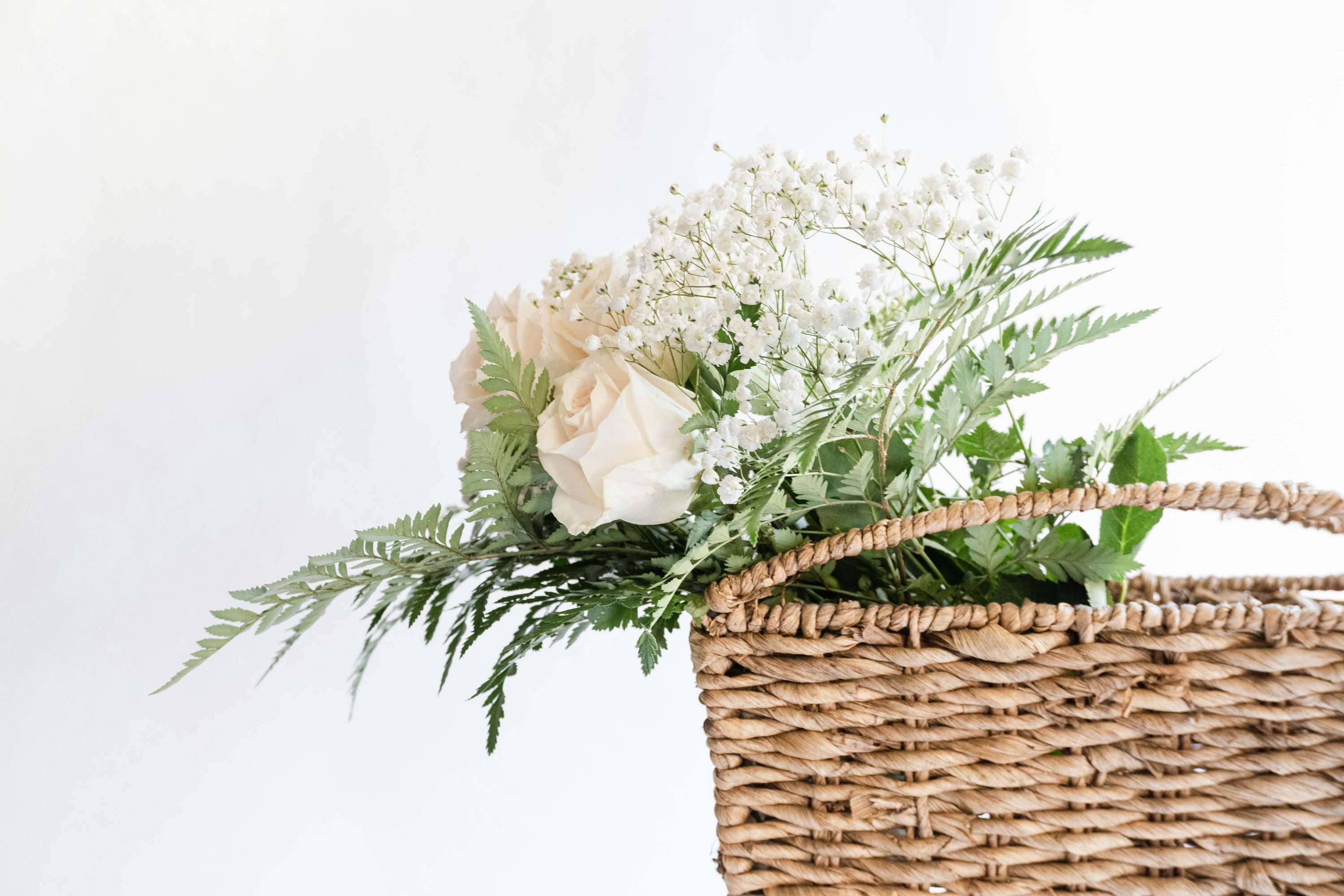 The Enduring Charm of a White Flower Bouquet in Singapore - Potico.sg ...
