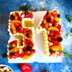 Customizable Number Fruit Cake | Online gift Delivery | Flower delivery ...