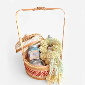 Fragrant Songkran Garland Set - Potico.co.th | Same-Day Flower Delivery ...