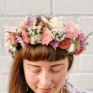 Large Fresh Flowers Crown - Potico.co.th | Same-Day Flower Delivery ...