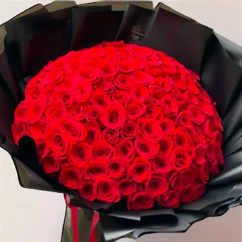 150 Red Roses Bouquet | Online gift Delivery | Flower delivery service ...