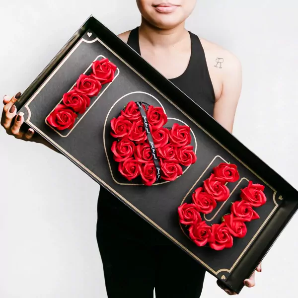 Deep Love Box | Online gift Delivery | Flower delivery service | Free ...
