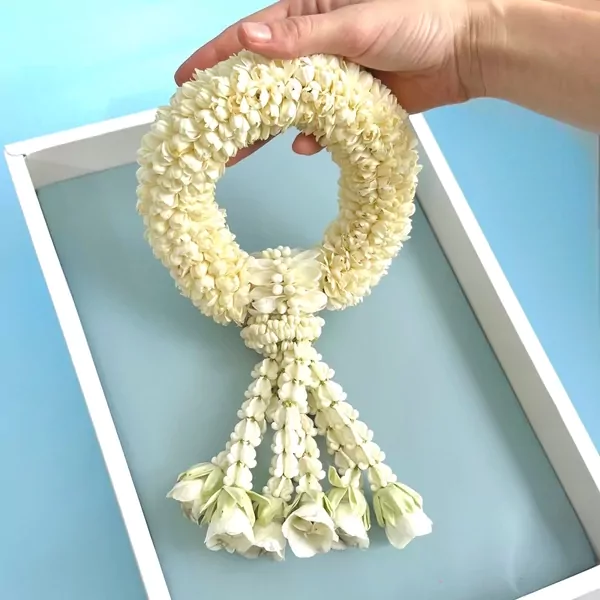 Dearest Malai - Potico.co.th | Same-Day Flower Delivery | Best Rated ...